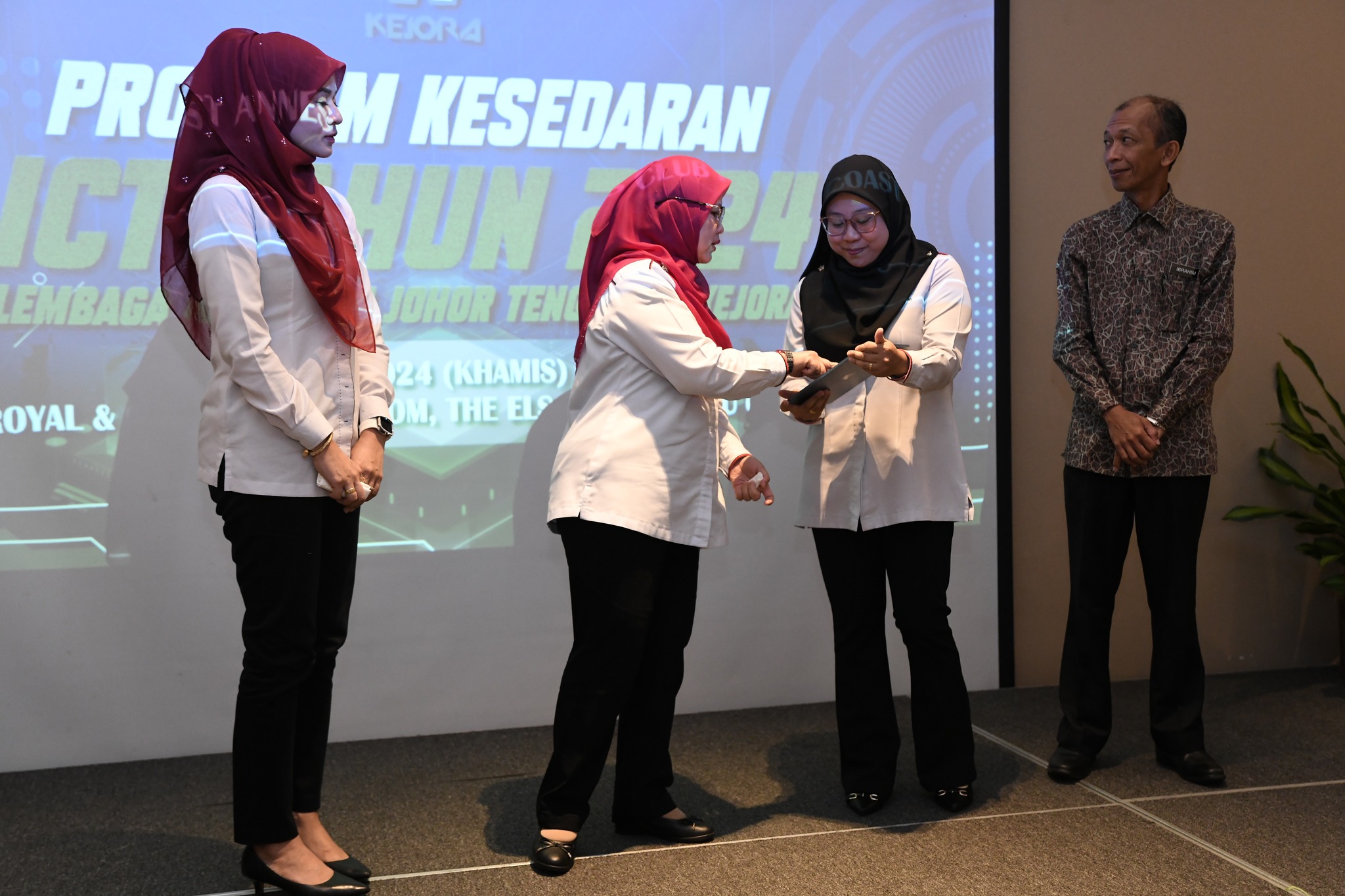 𝐏𝐑𝐎𝐆𝐑𝐀𝐌 𝐊𝐄𝐒𝐄𝐃𝐀𝐑𝐀𝐍 𝐈𝐂𝐓 𝐊𝐄𝐏𝐀𝐃𝐀 𝐀𝐍𝐆𝐆𝐎𝐓𝐀 𝐊𝐄𝐉𝐎𝐑𝐀 𝐁𝐀𝐆𝐈 𝐓𝐀𝐇𝐔𝐍 𝟐𝟎𝟐𝟒 - KEJORA