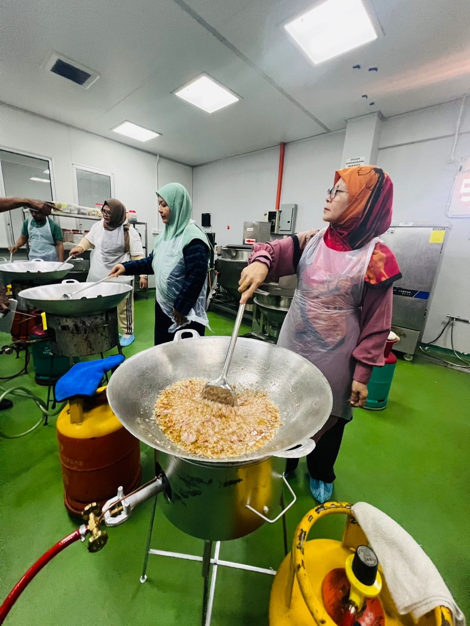 KURSUS TEKNOLOGI RETORT : PROSEDUR OPERASI STANDARD PEMPROSESAN PES ...